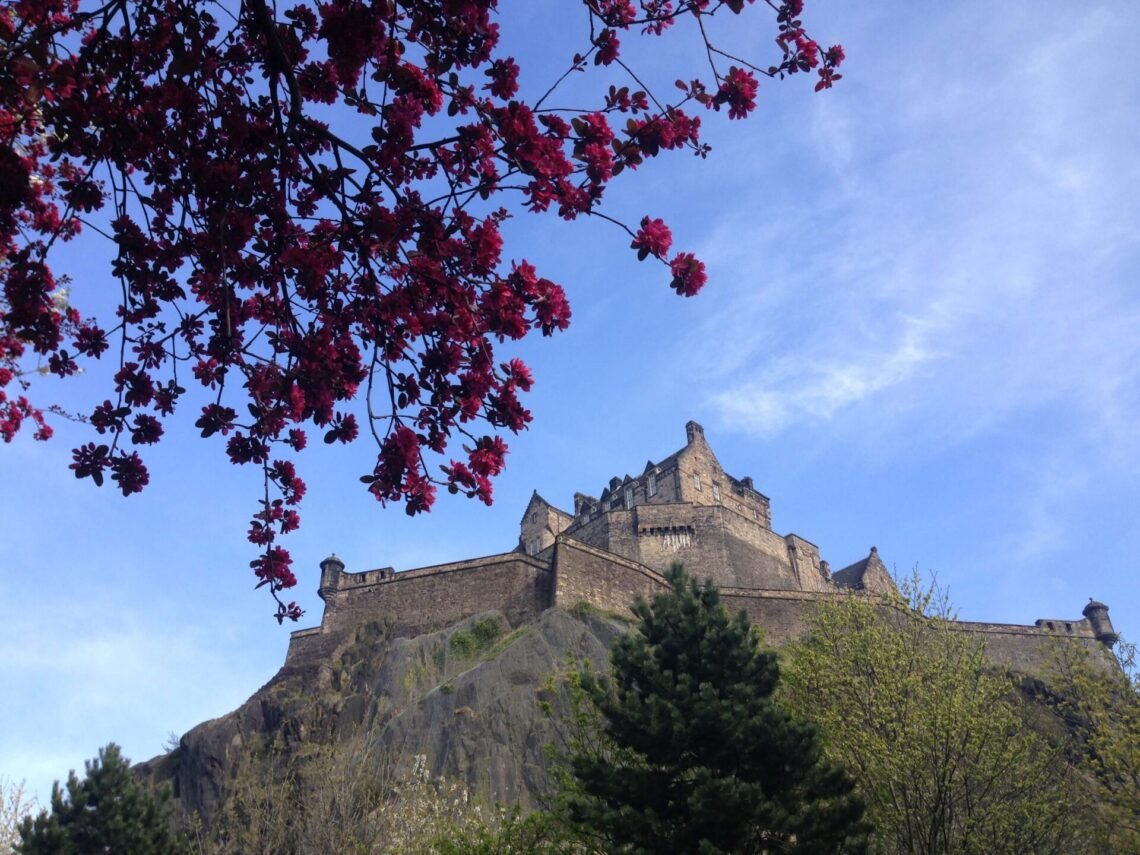 The Seven Hills Of Edinburgh: Quick Guide And Map