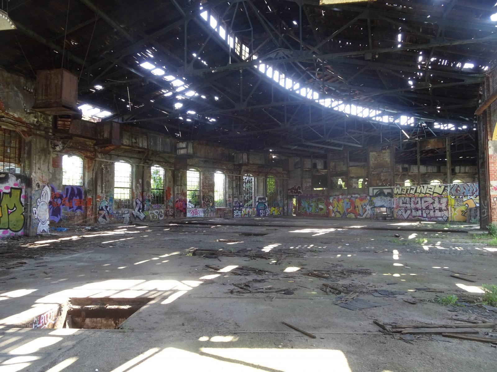 Urbex In Leipzig: Abandoned German State Railway Repair Shops