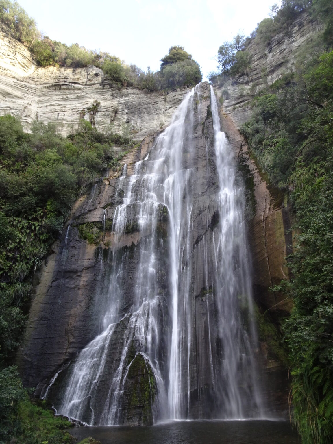 28 Amazing Waterfalls To Visit In The North Island
