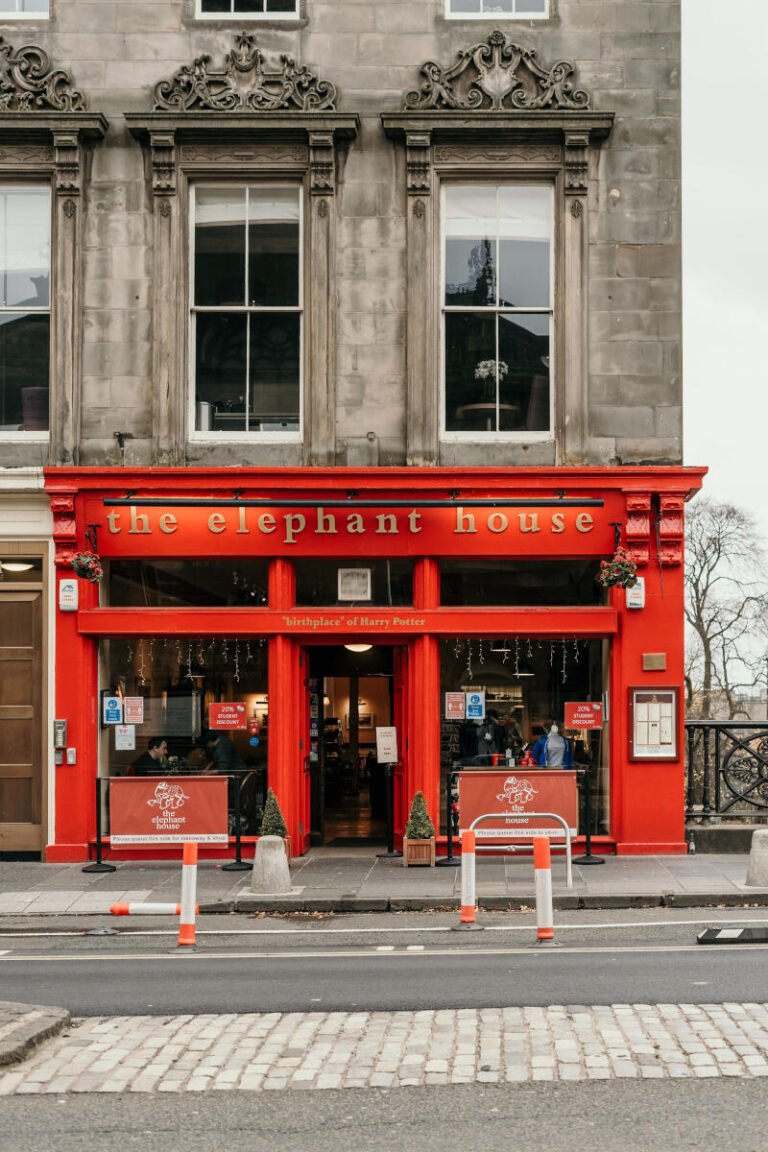 19 Best Coffee Shops & Cafes In Edinburgh Old Town
